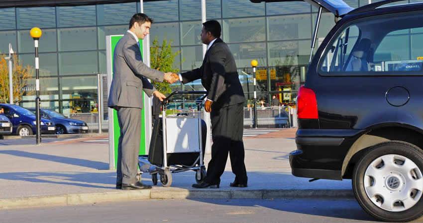 Airport Car Hire - Price, How to Book and self drive rental guide